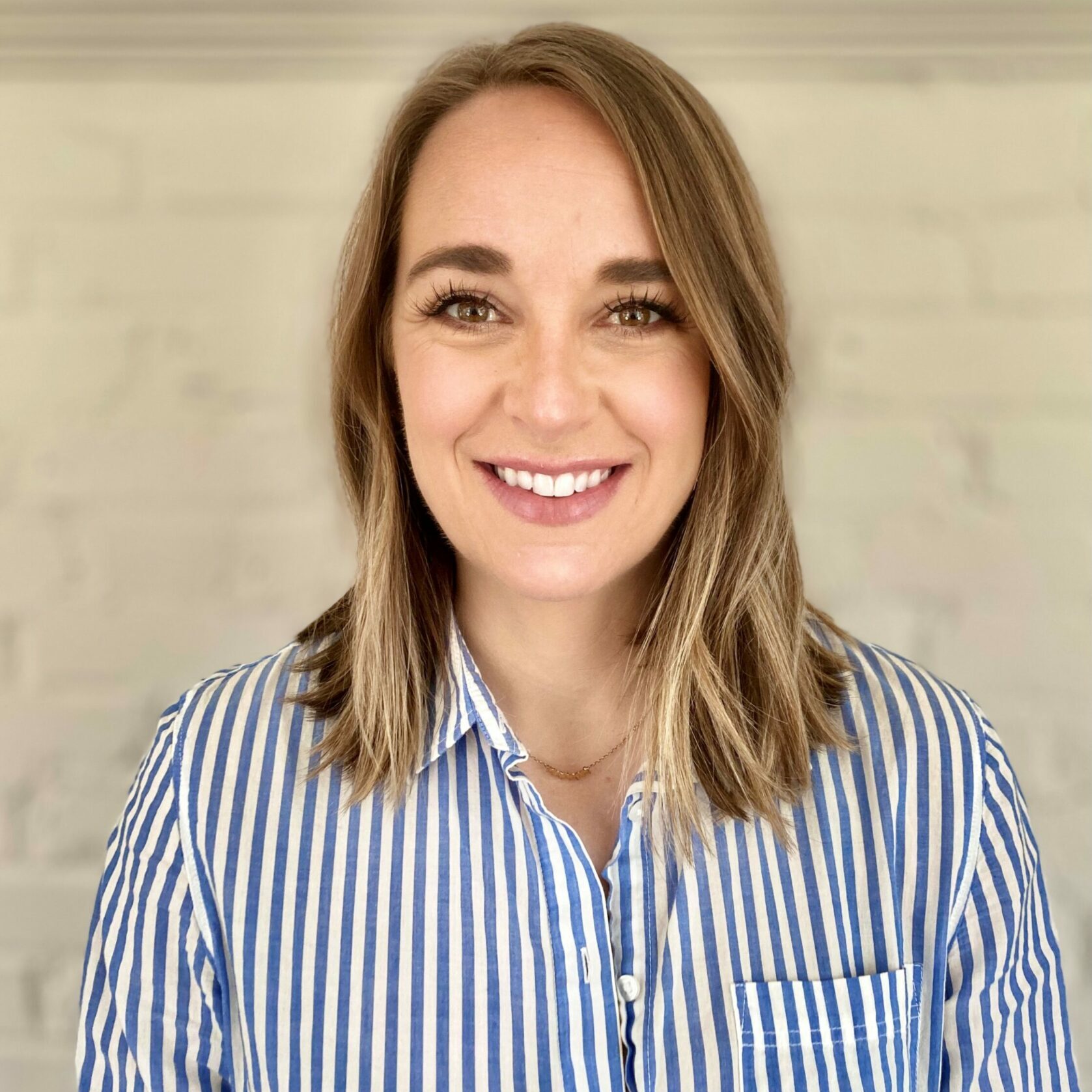 Laura Roznovsky - The American Anthropological Association