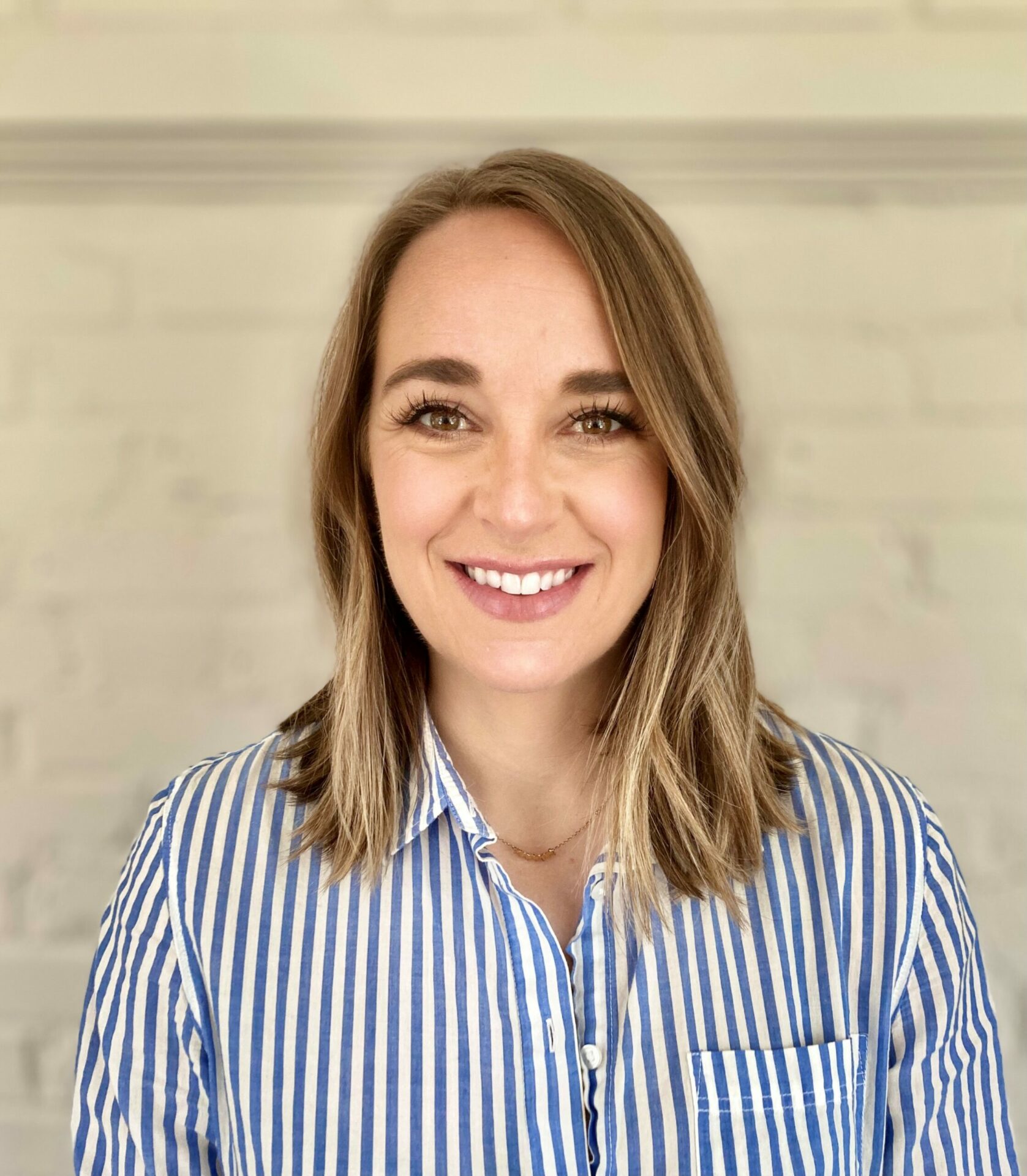 Laura Roznovsky - The American Anthropological Association